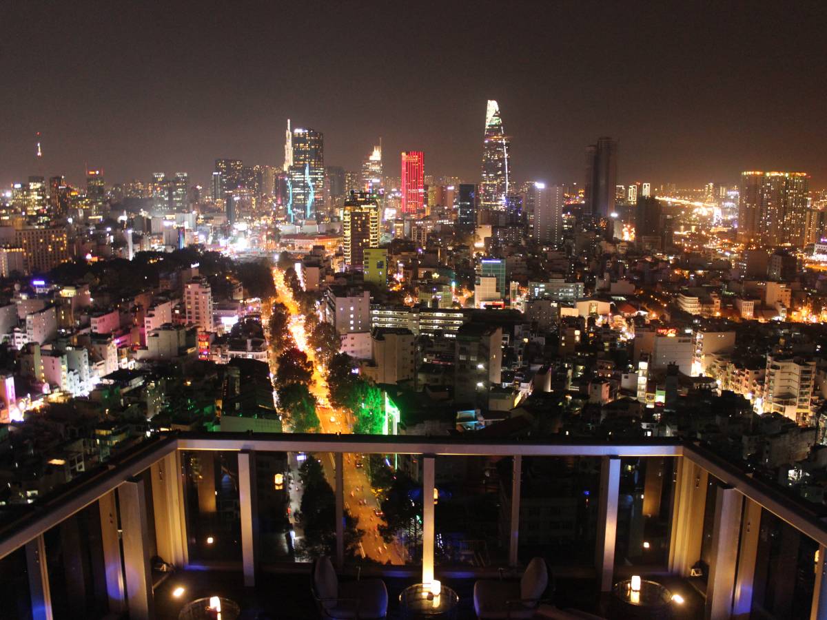 Pullman Saigon Centre - Rooftop Bar